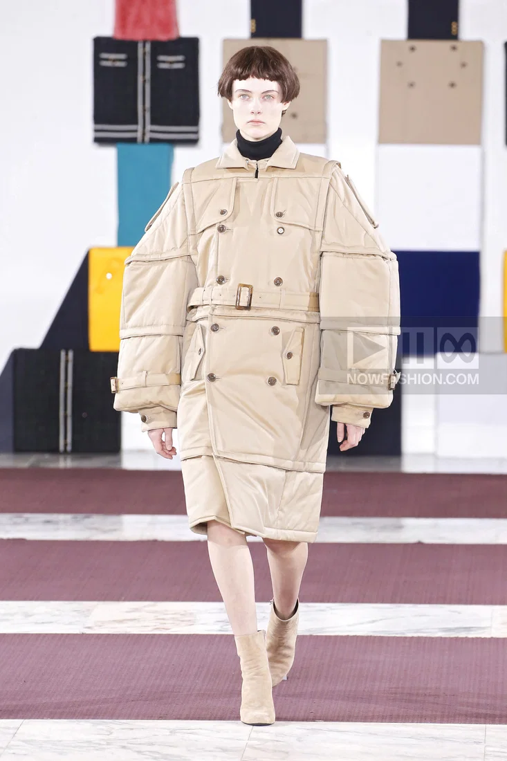 Anrealage Paris - Ready To Wear Fall Winter 2020 Runway Photo | NOWFASHION