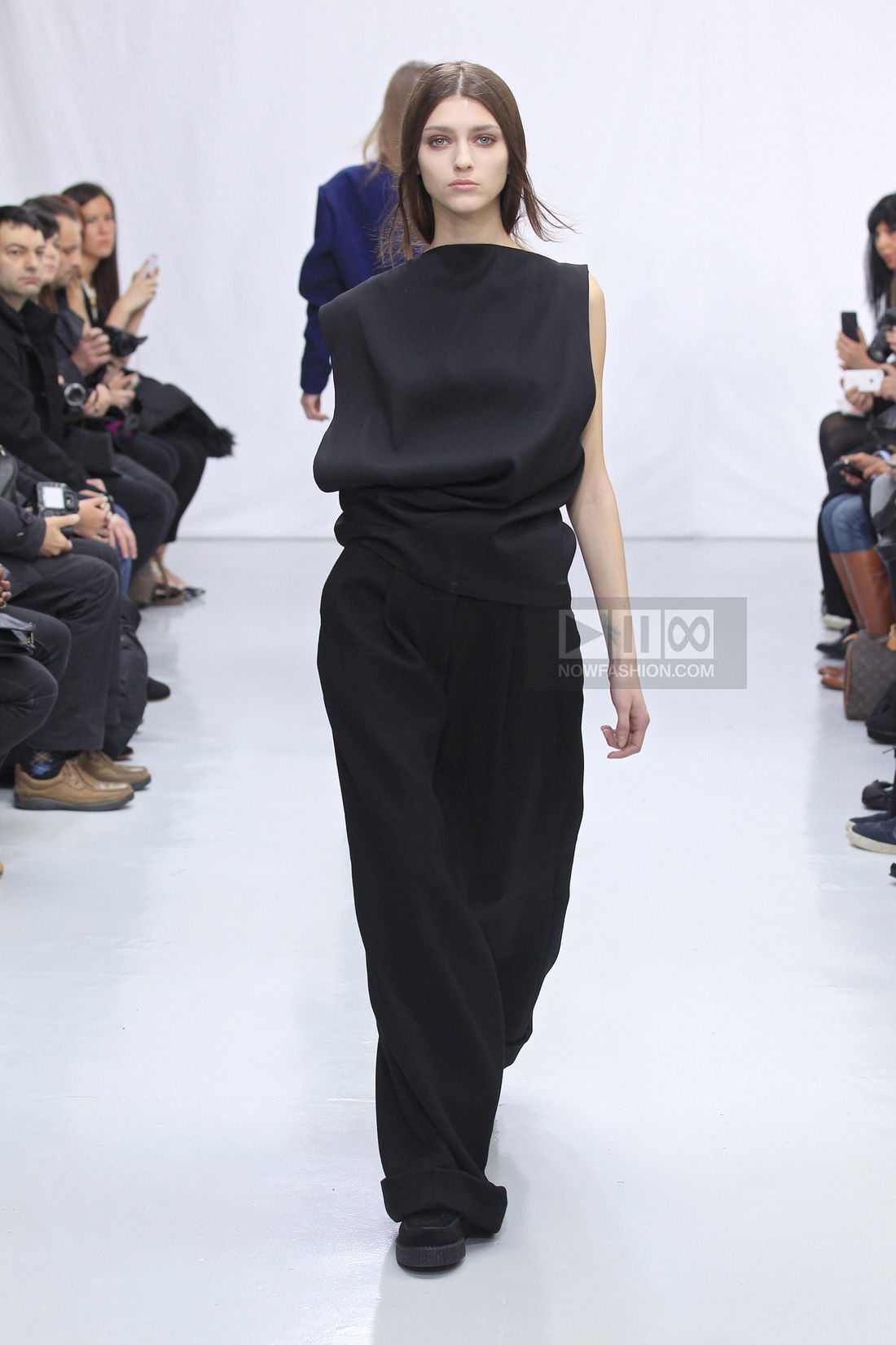 Moon Young Hee Ready To Wear Fashion Show, Collection Fall Winter 2014 ...