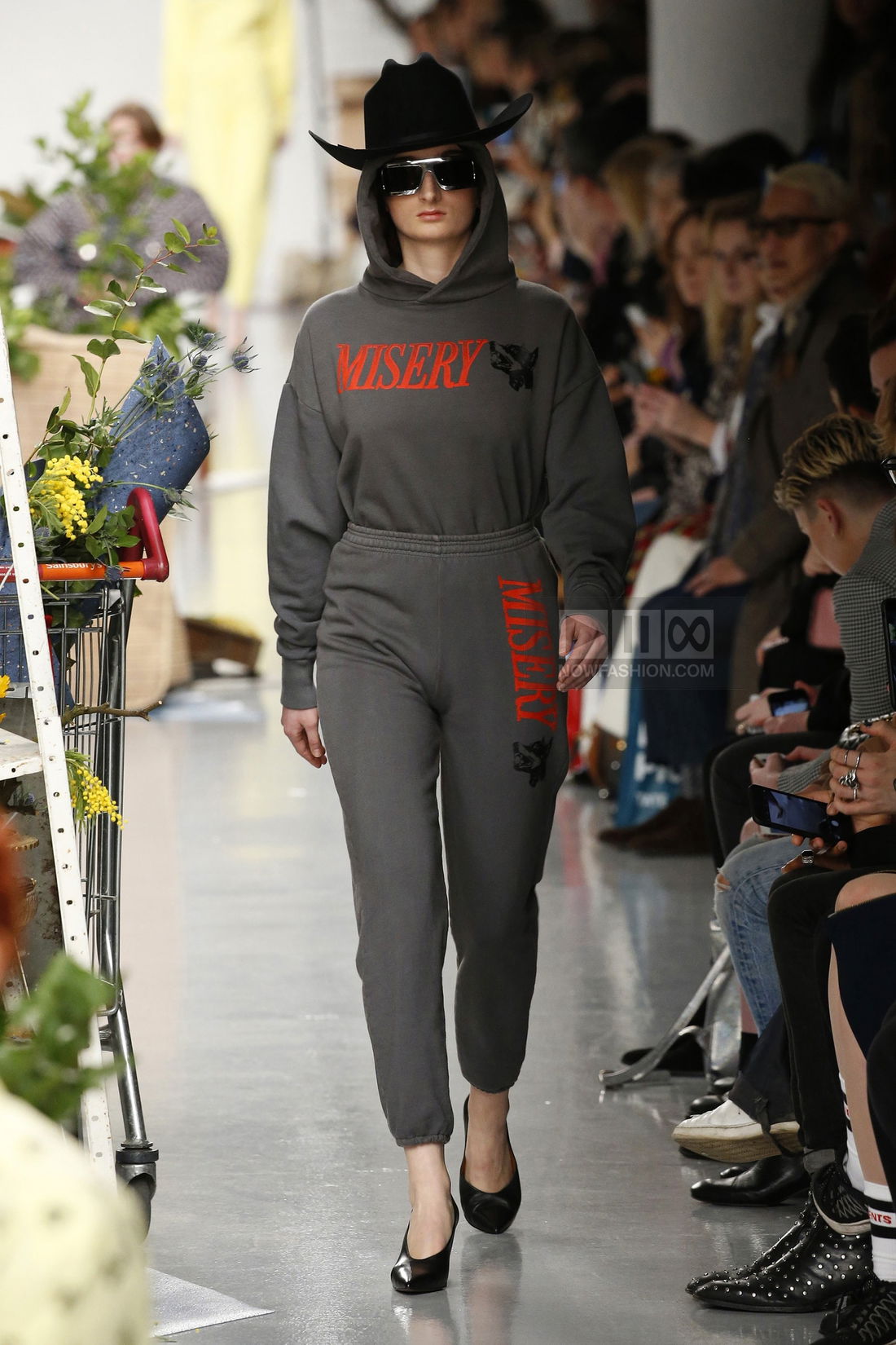 Ashley Williams Ready To Wear Fashion Show, Collection Fall Winter 2017 ...