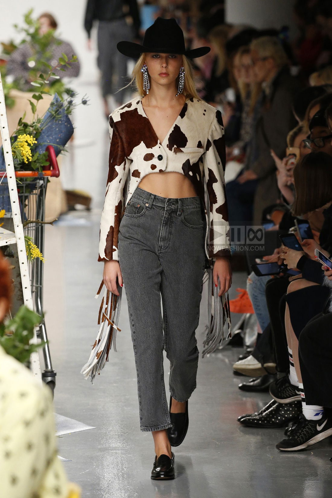 Ashley Williams Ready To Wear Fashion Show, Collection Fall Winter 2017 ...