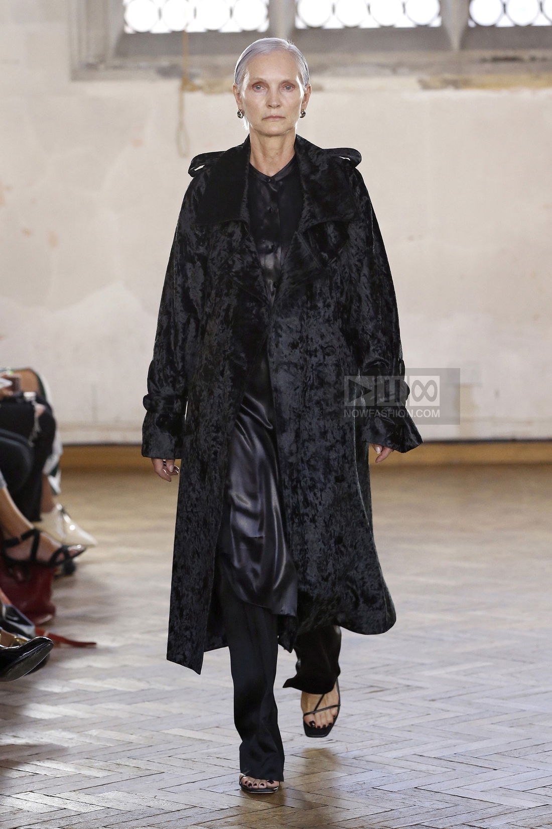 Sharon Wauchob Ready To Wear Fashion Show, Collection Spring Summer ...