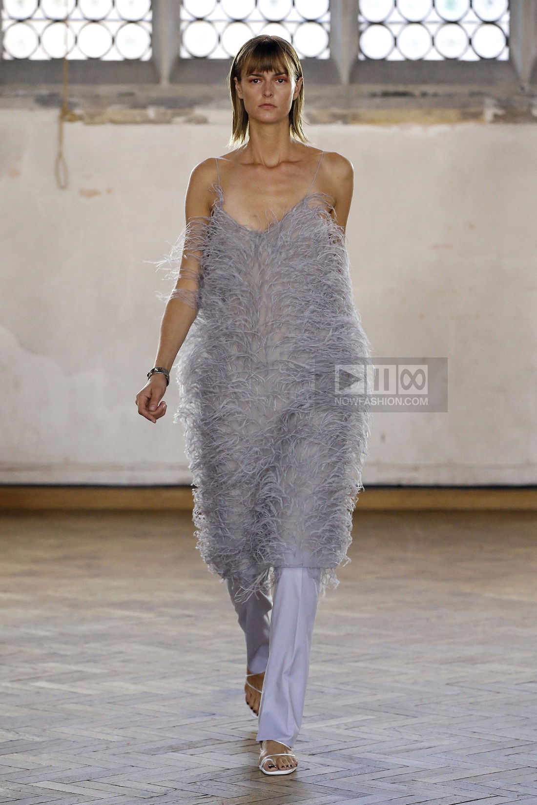 Sharon Wauchob Ready To Wear Fashion Show, Collection Spring Summer ...