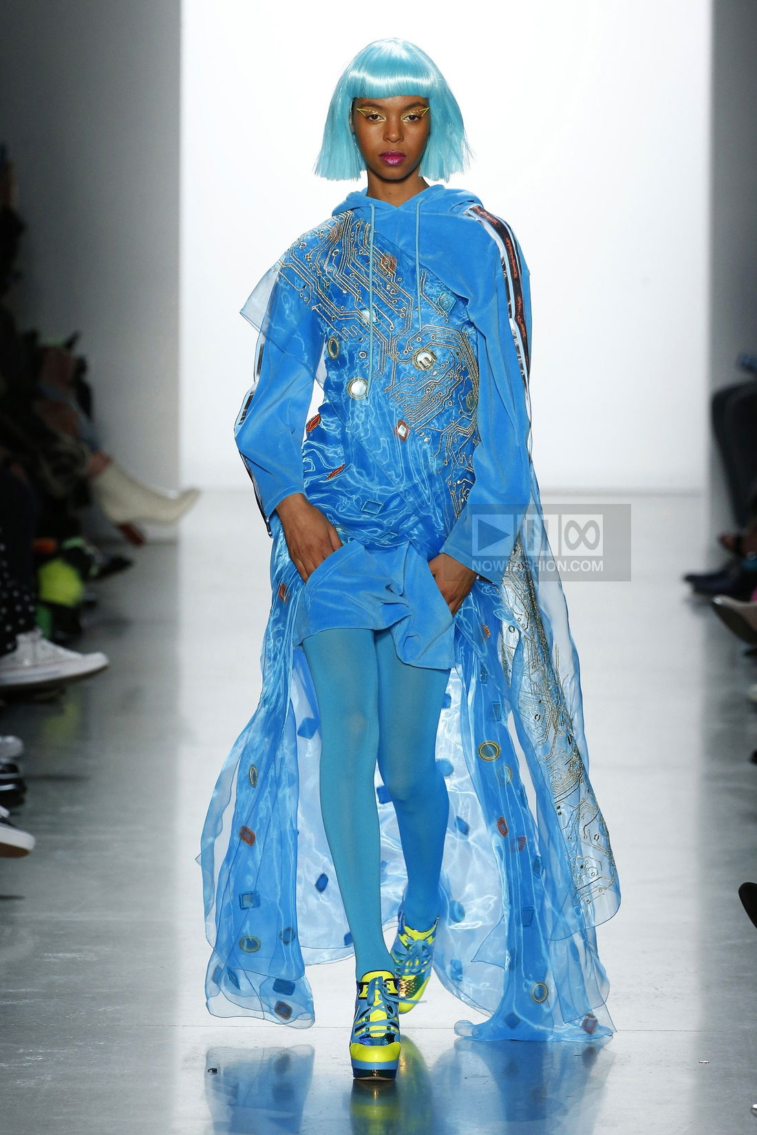 Jeremy Scott RTW Fall 2018 - Image 26 - NOWFASHION
