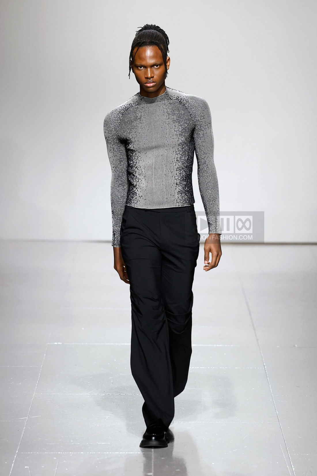 Chet Lo Men & Women Fall Winter 2023 London - NOWFASHION