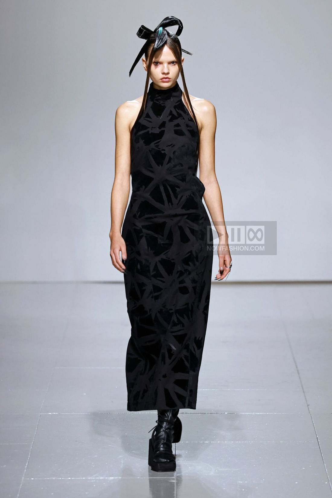 Chet Lo Men & Women Fall Winter 2023 London - NOWFASHION