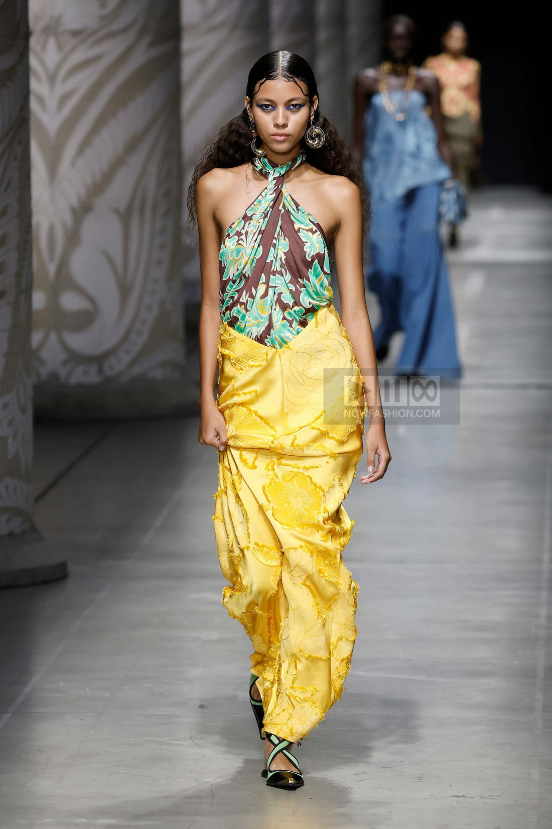 Etro Ready To Wear Spring Summer 2024 Milan – NOWFASHION