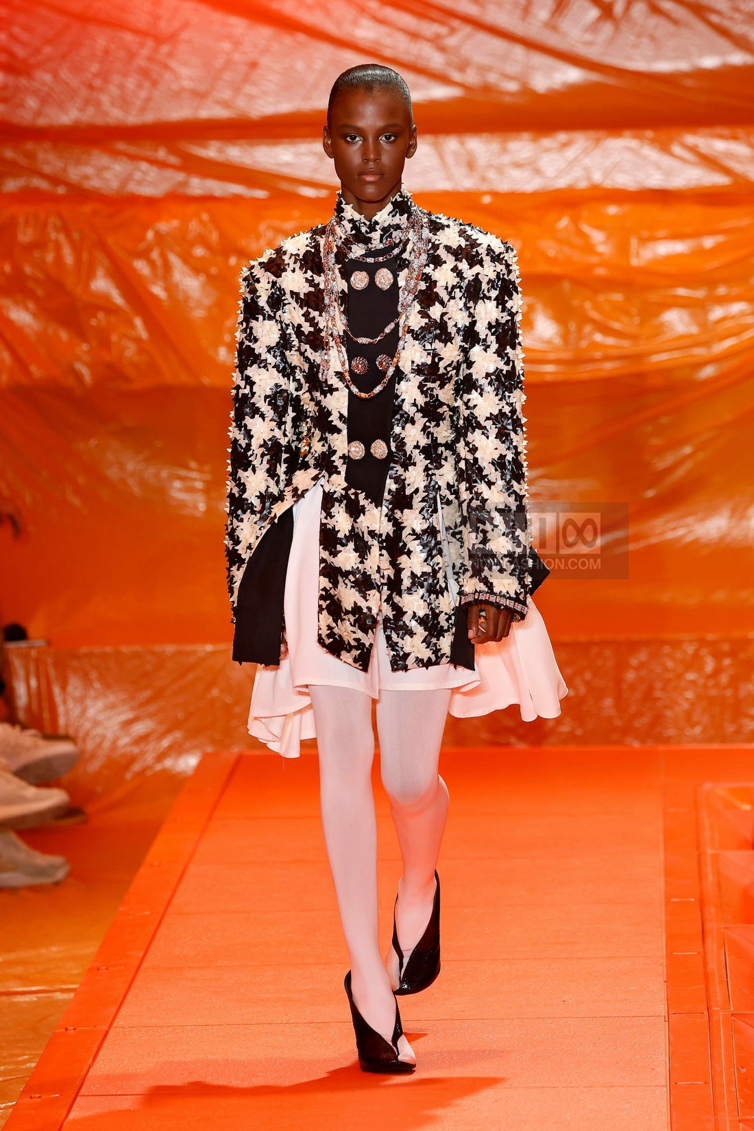 Louis Vuitton Fashion show, Runway, Ready To Wear, Spring Summer 2024, Paris Fashion Week ...