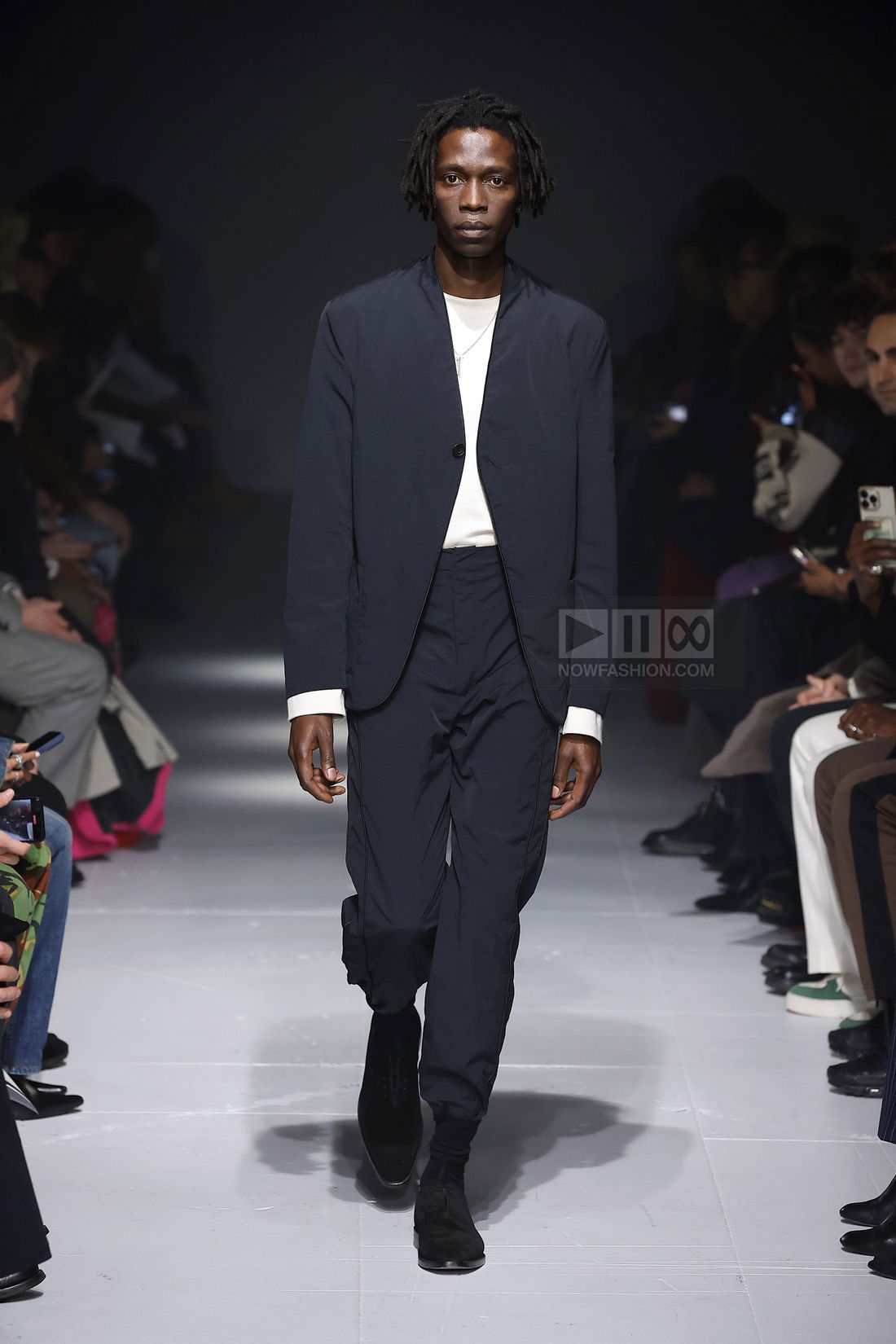 Derrick - NOWFASHION