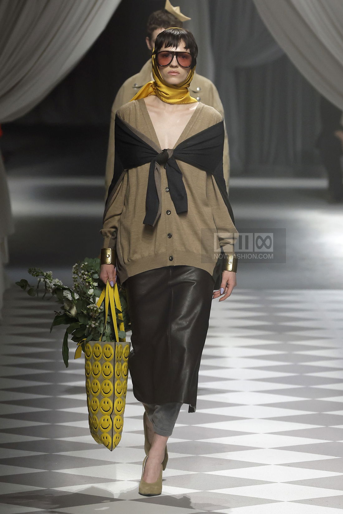 Moschino RTW Fall 2024 - Image 05 - NOWFASHION
