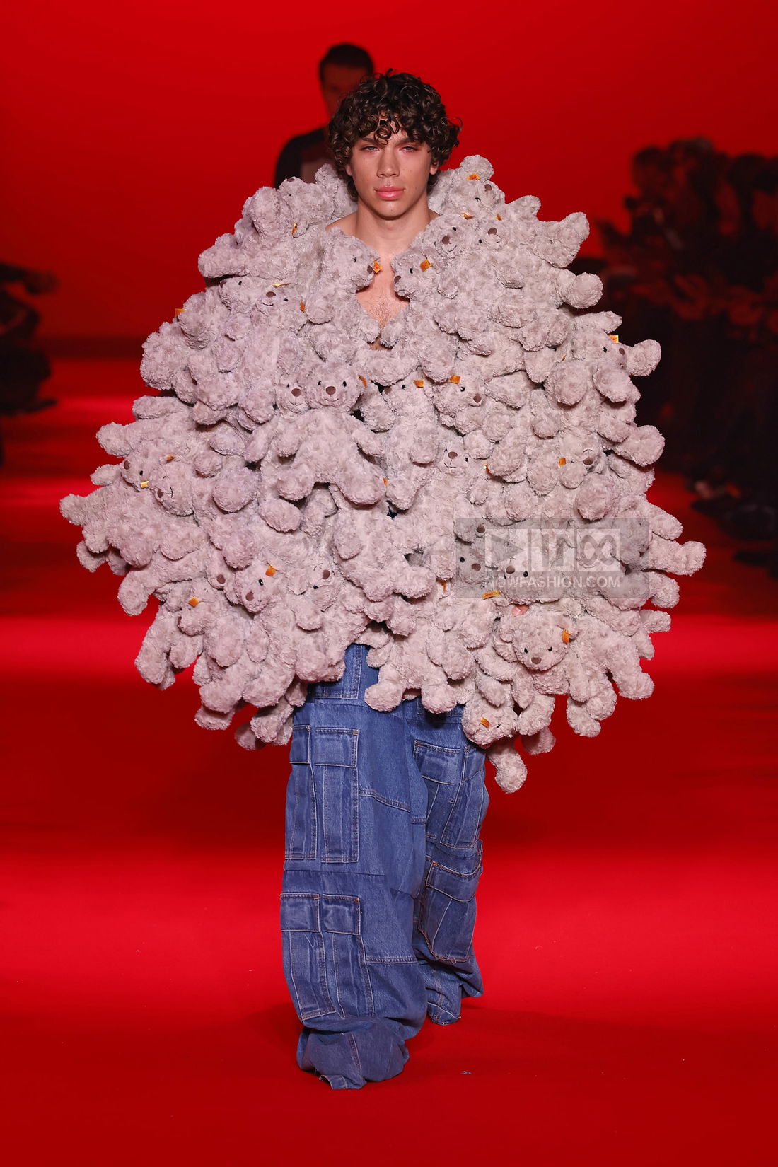 Vetements Ready To Wear Fall Winter 2024 Paris - NOWFASHION