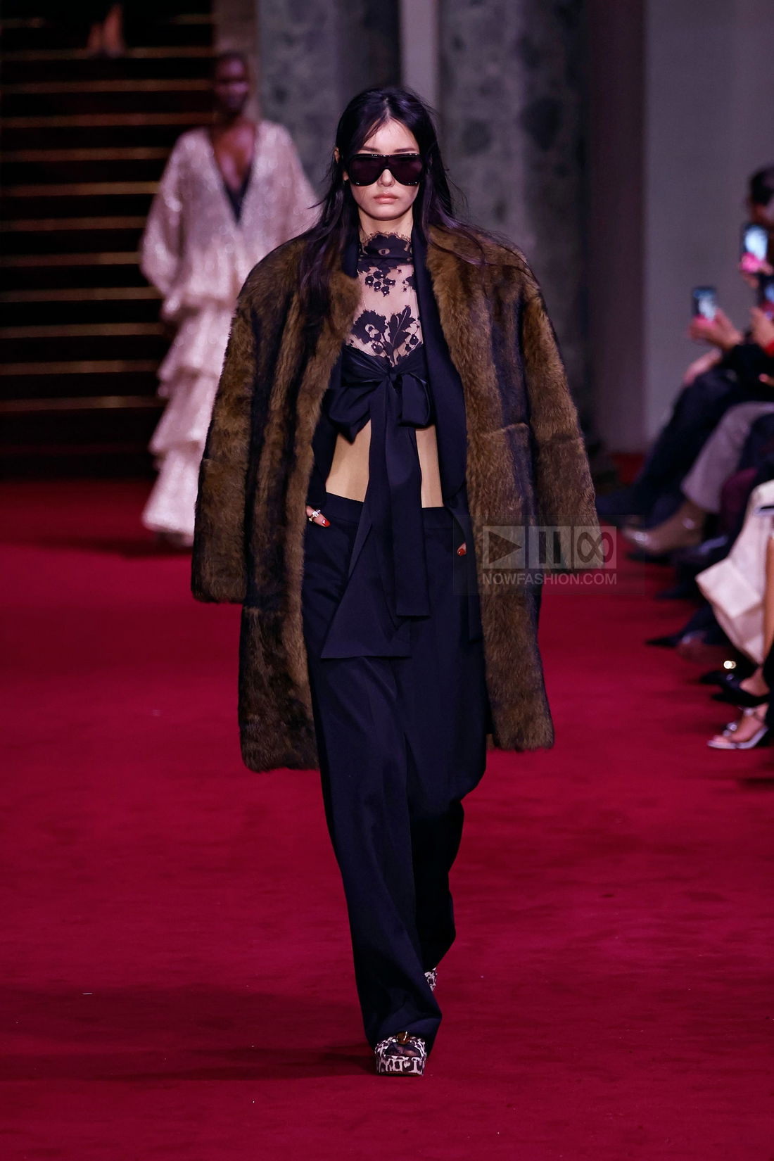 Zimmermann Fashion show, Runway, Ready To Wear Fall Winter 2024, Paris ...