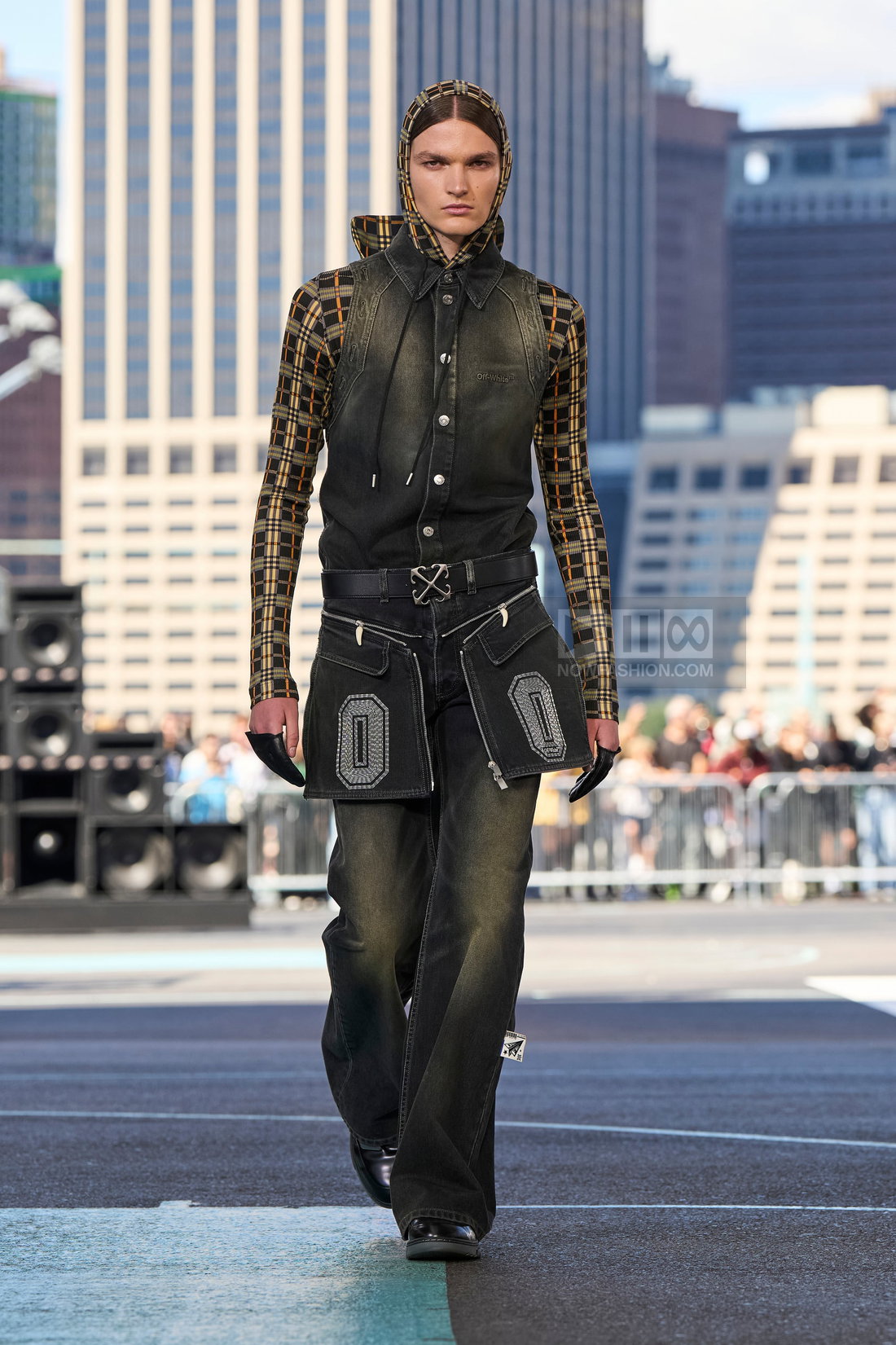 Off-White collection, Ready To Wear Spring Summer 2025, New York ...