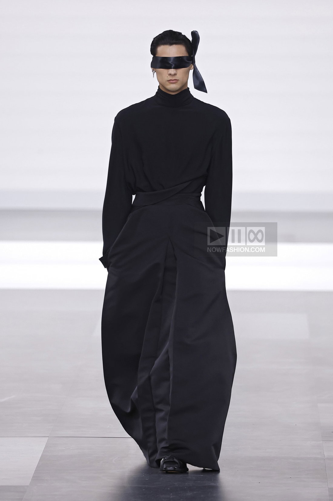 Dior Men Fall 2025 Full Set Of Images NOWFASHION Dior Men Fall 2025 Full Set Of Images NOWFASHION