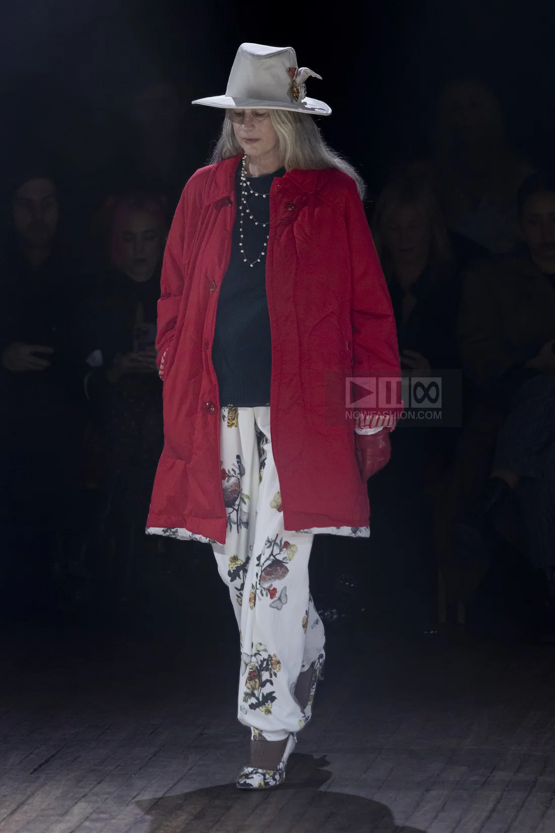 Undercover Ready To Wear Fall Winter 2025 Paris - NOWFASHION