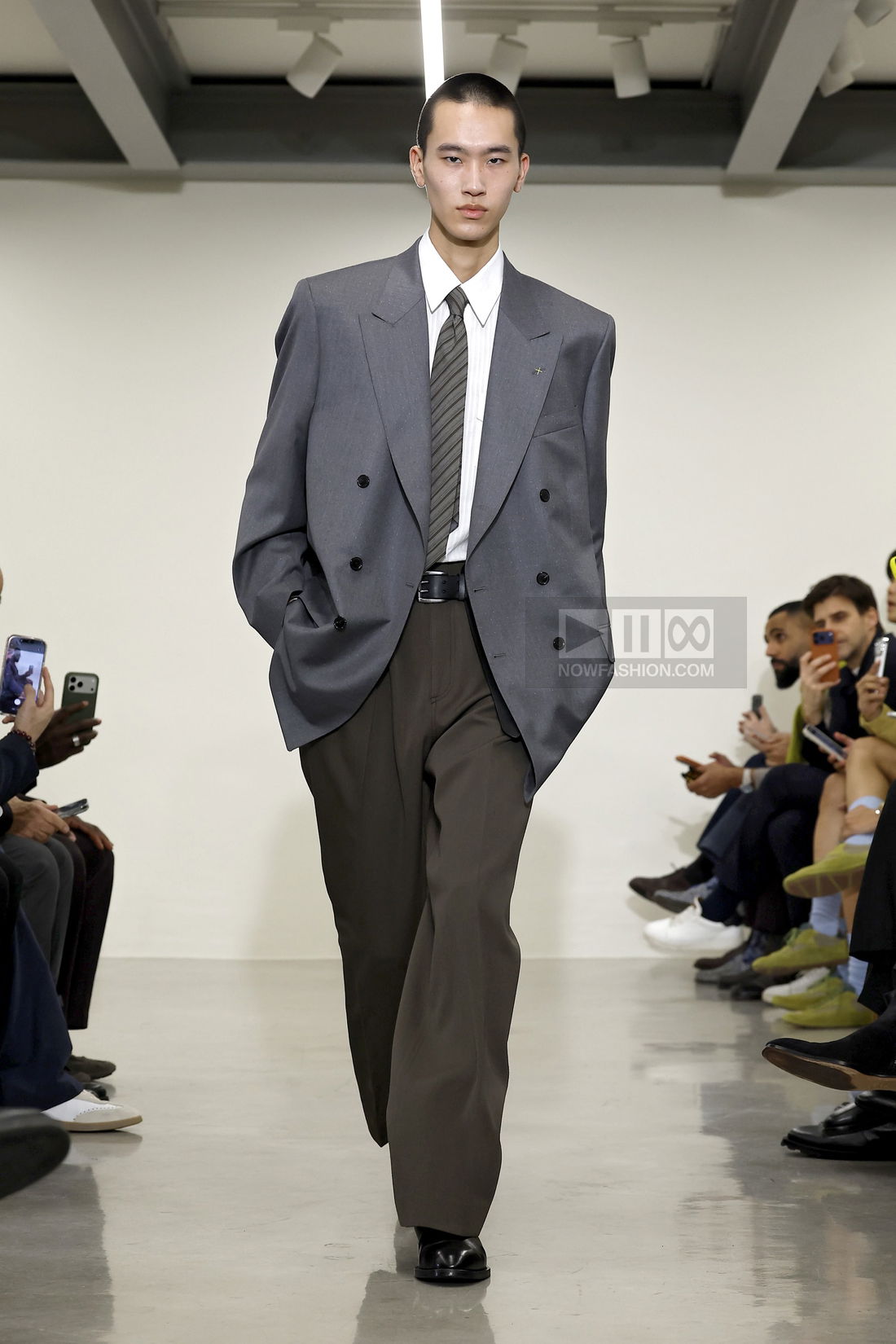 Dsquared2 Men & Women Fall Winter 2026 Milan - NOWFASHION