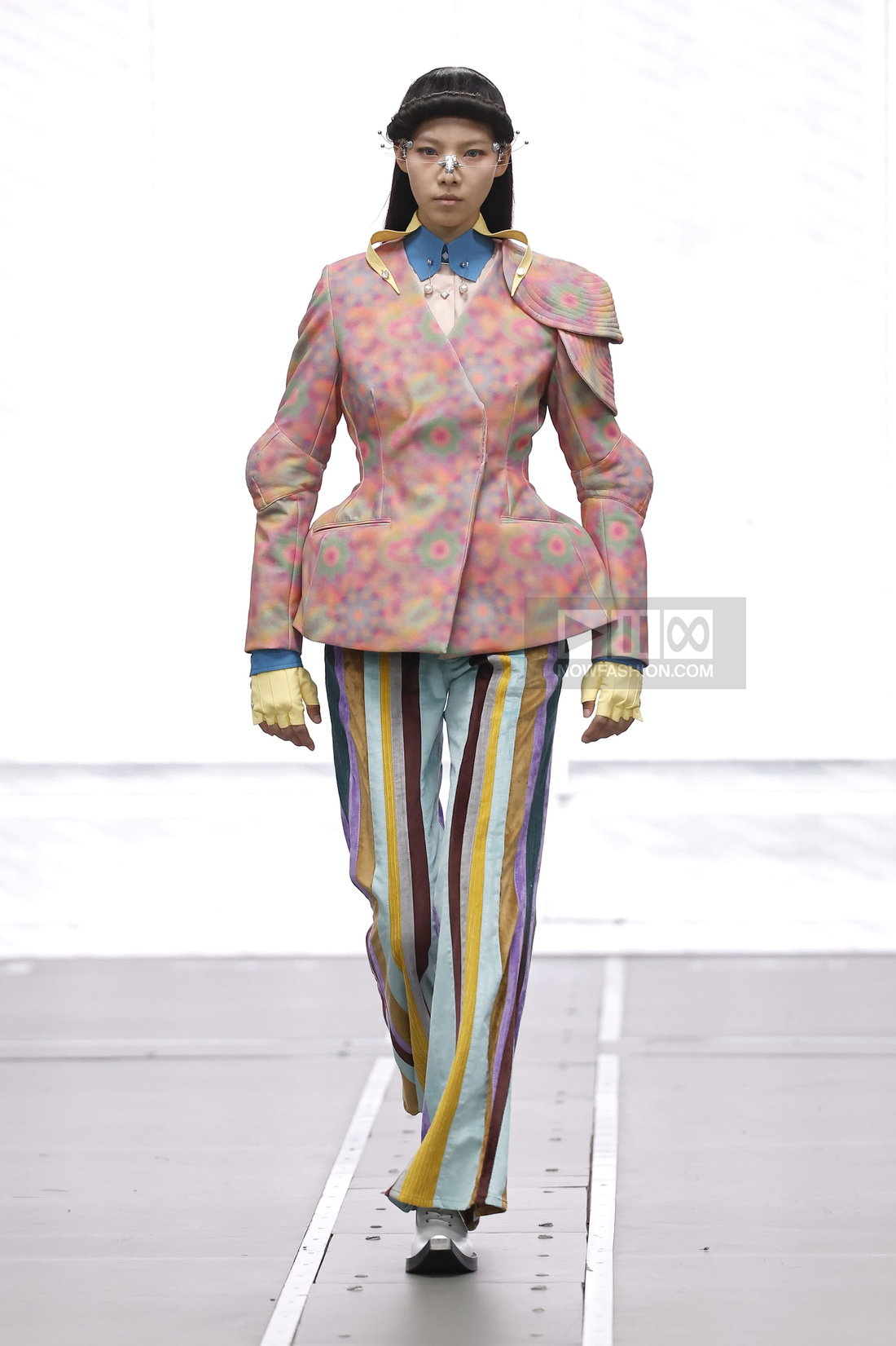 Anrealage Ready To Wear Fall Winter 2026 Paris - NOWFASHION
