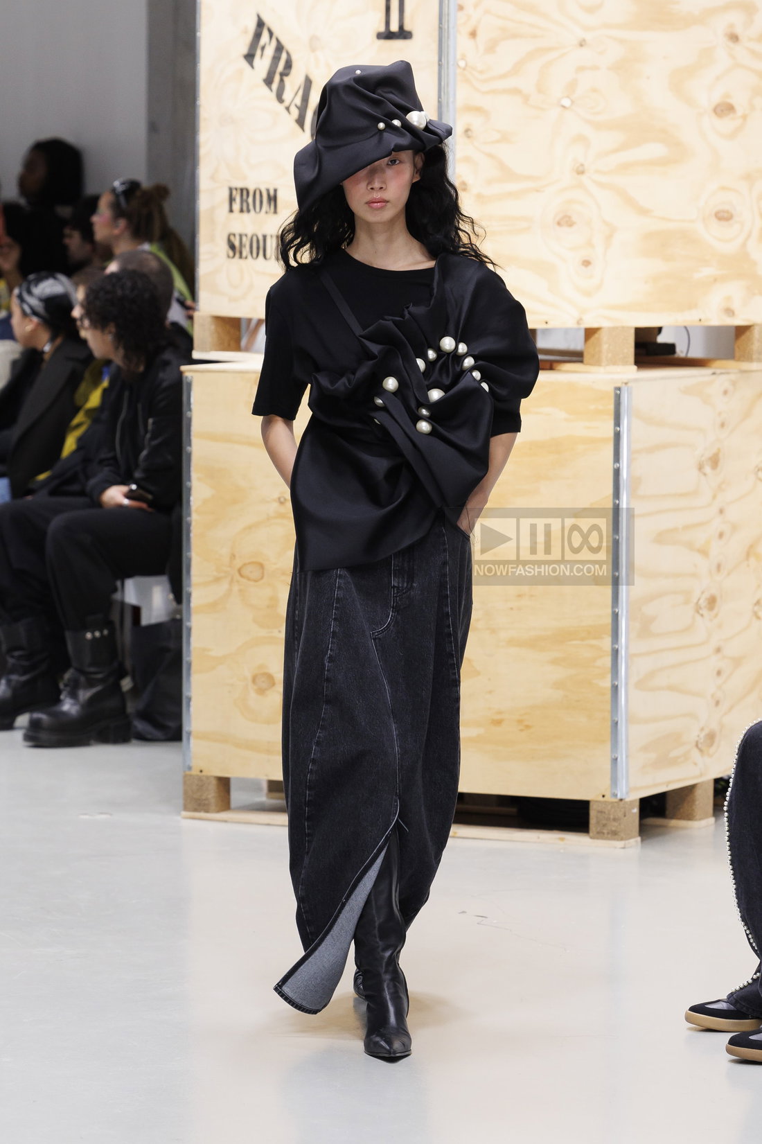 Kimhēkim Ready To Wear Fall Winter 2026 Paris - NOWFASHION