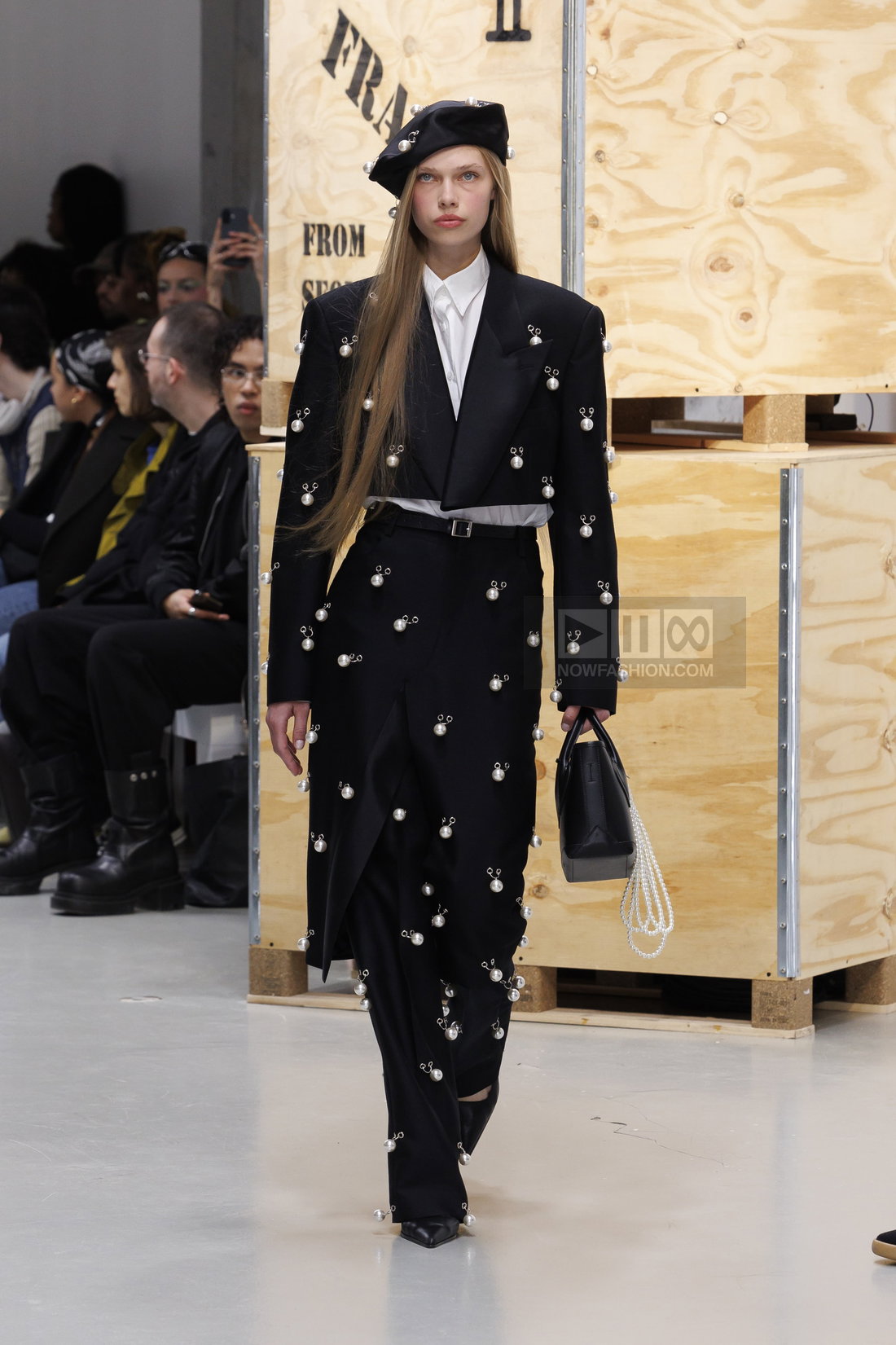Kimhēkim Ready To Wear Fall Winter 2026 Paris - NOWFASHION