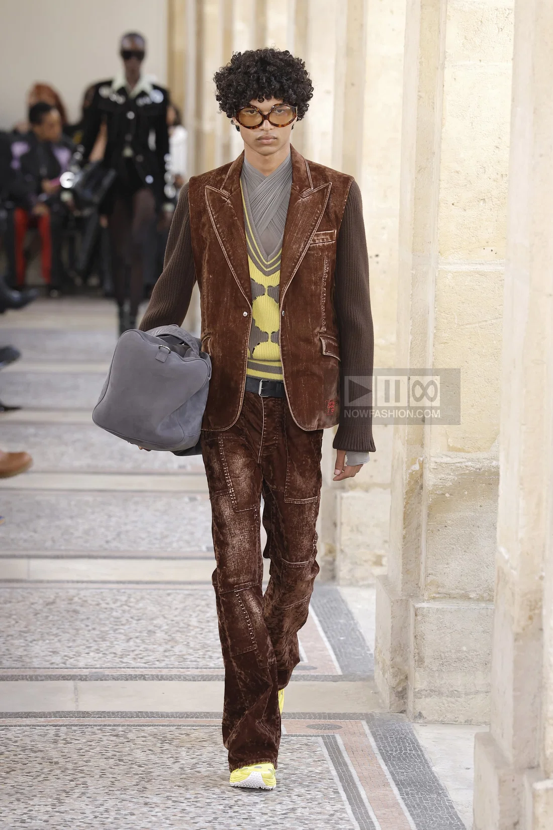 Off-White Ready To Wear Fall Winter 2026 Paris - NOWFASHION
