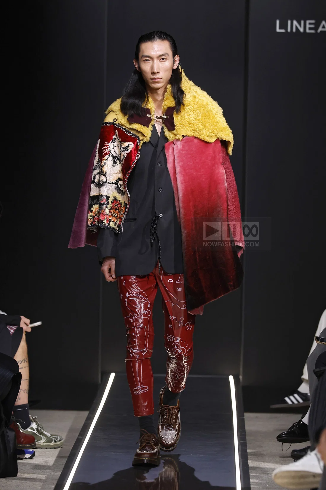 Simon Cracker Men & Women Fall Winter 2026 Milan - NOWFASHION